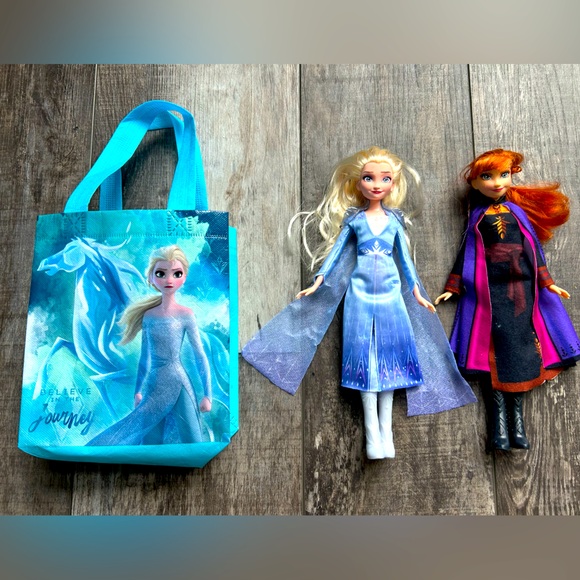 Disney | Toys | Frozen Themed Elsa And Ana Doll Set With Tote Bag Blue ...